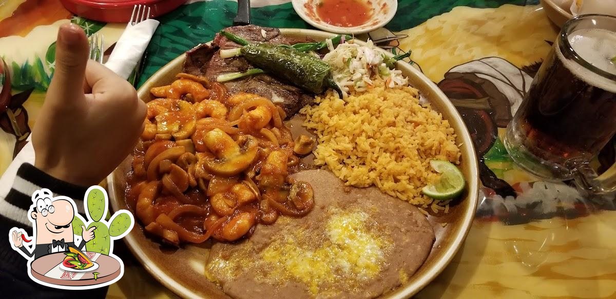 El Arriero, 2366 W Main St in Medford - Restaurant menu and reviews