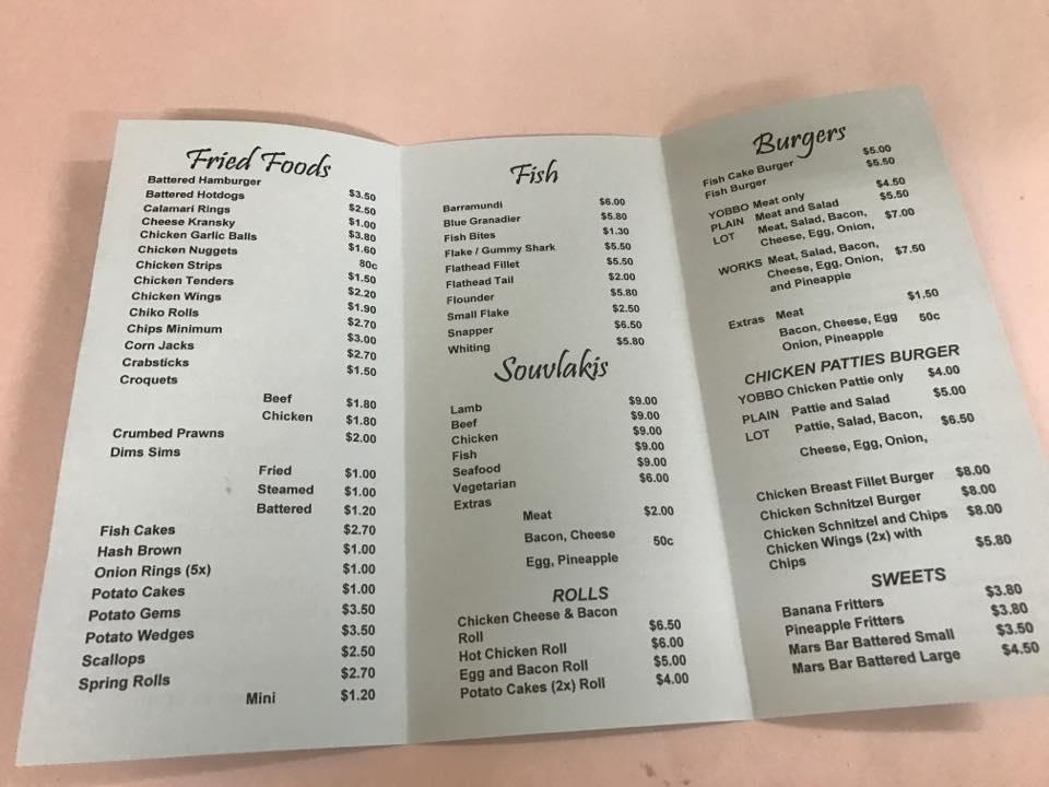 Menu at Chippers & Chomps fast food, Traralgon