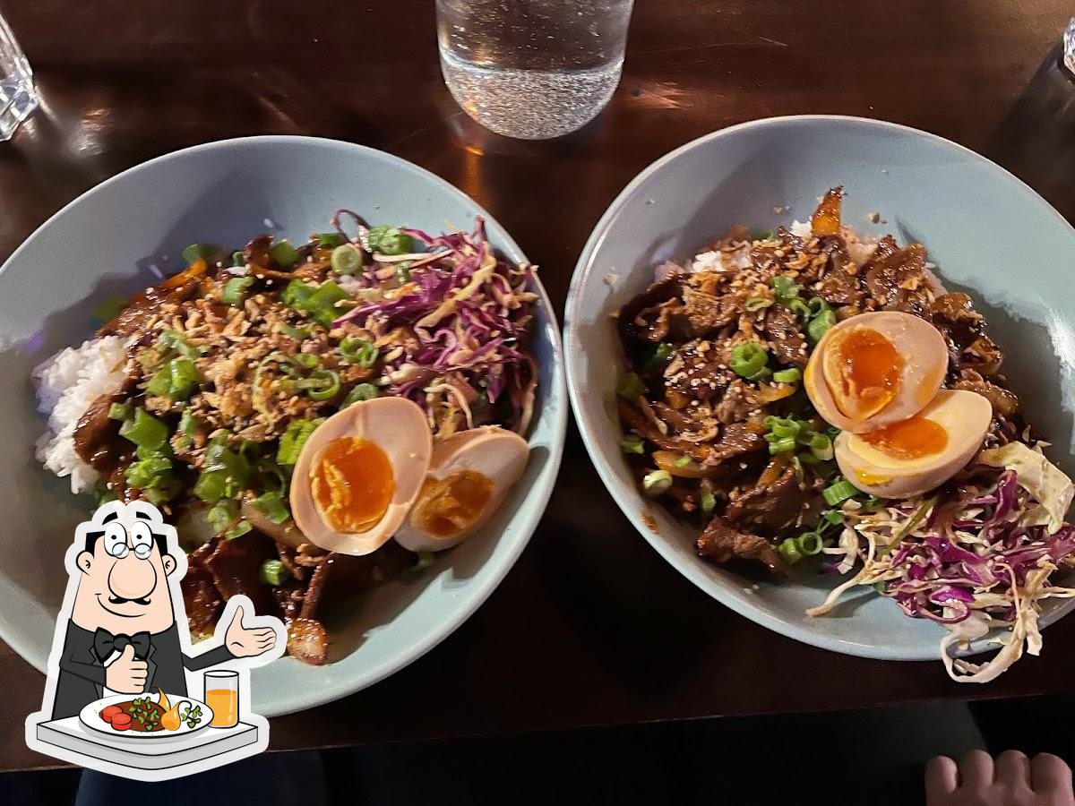 Holy Chow in Vancouver - Restaurant menu and reviews