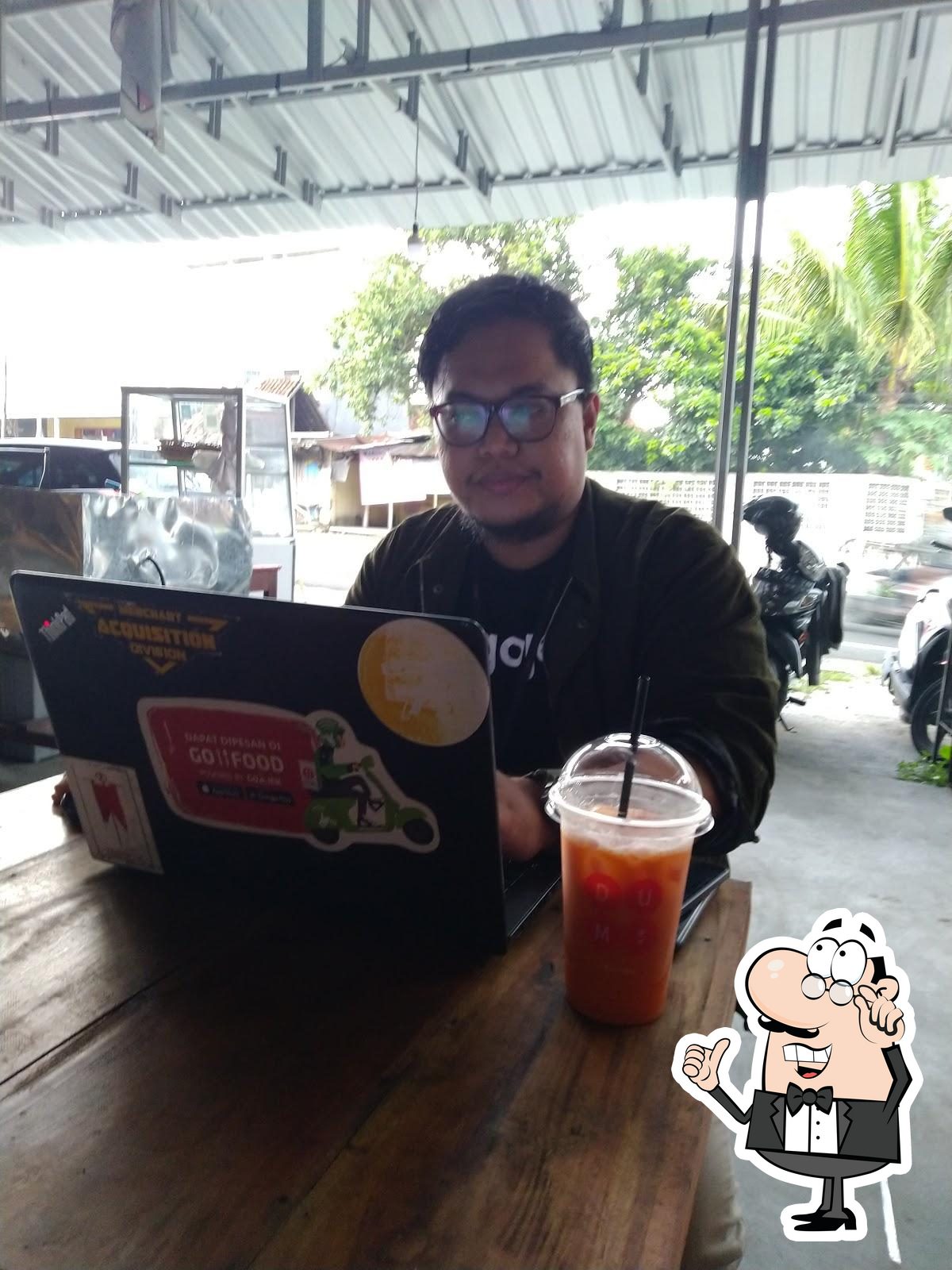 Café Dum Thai Tea - Food Court Askardian 2, Sariharjo - Opiniones del ...