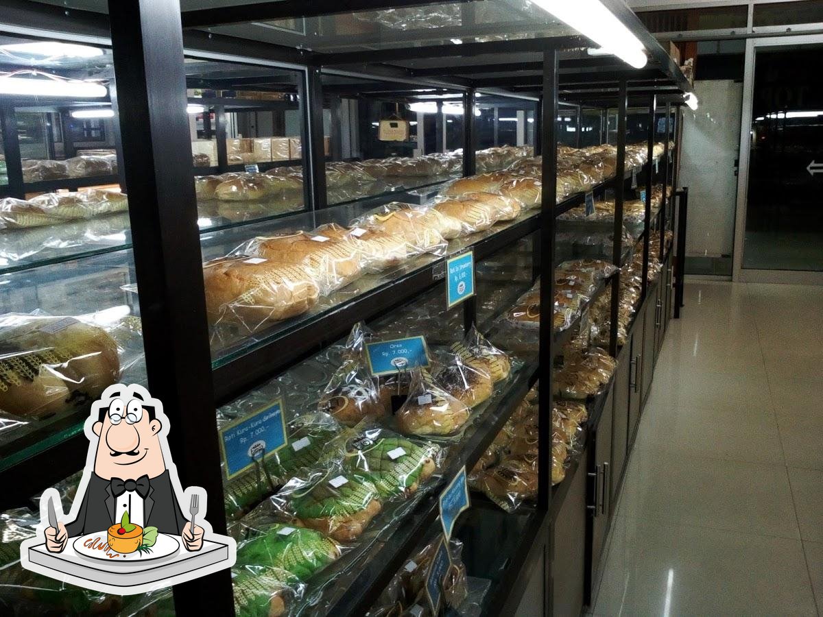 Top Bakery, Metro, Jl. Seminung - Restaurant reviews