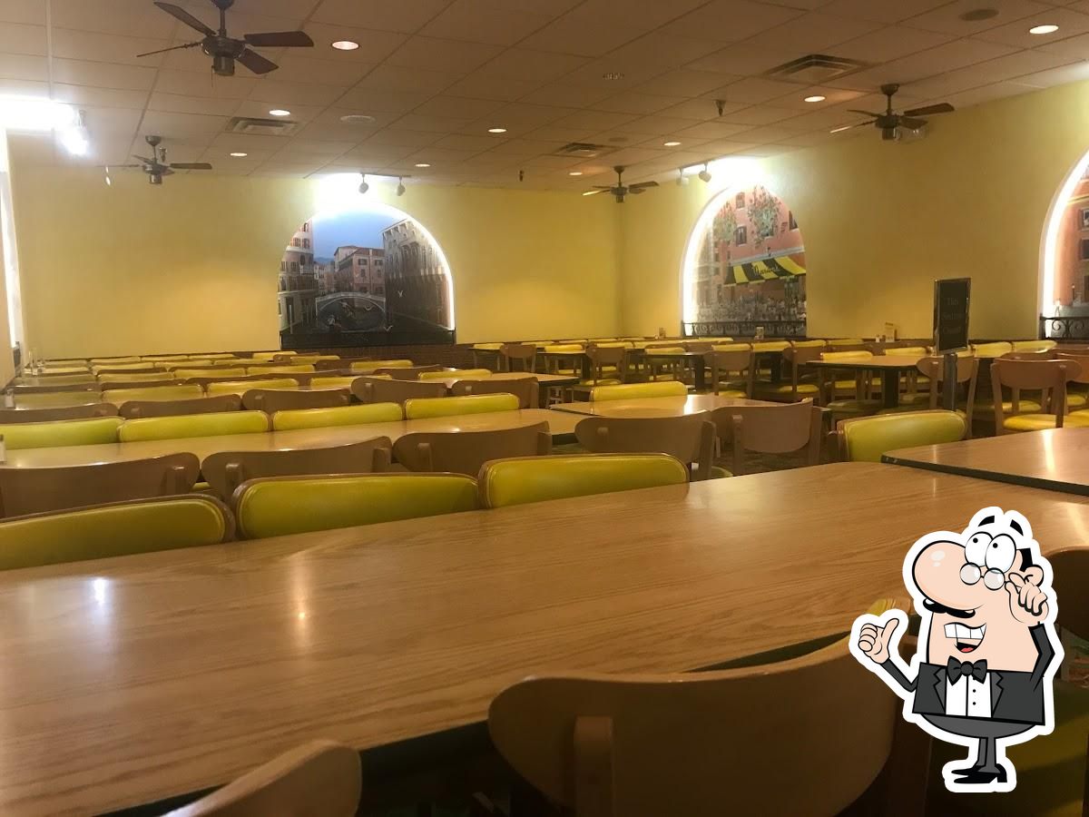 Marion's Piazza, Dayton - Restaurant menu, prices and reviews