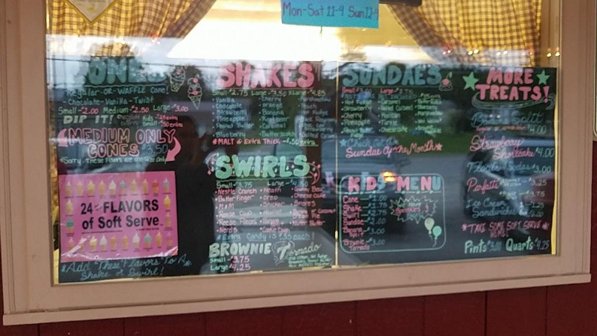 Menu at Sarah's Soft Serve & Food restaurant, Reynoldsville