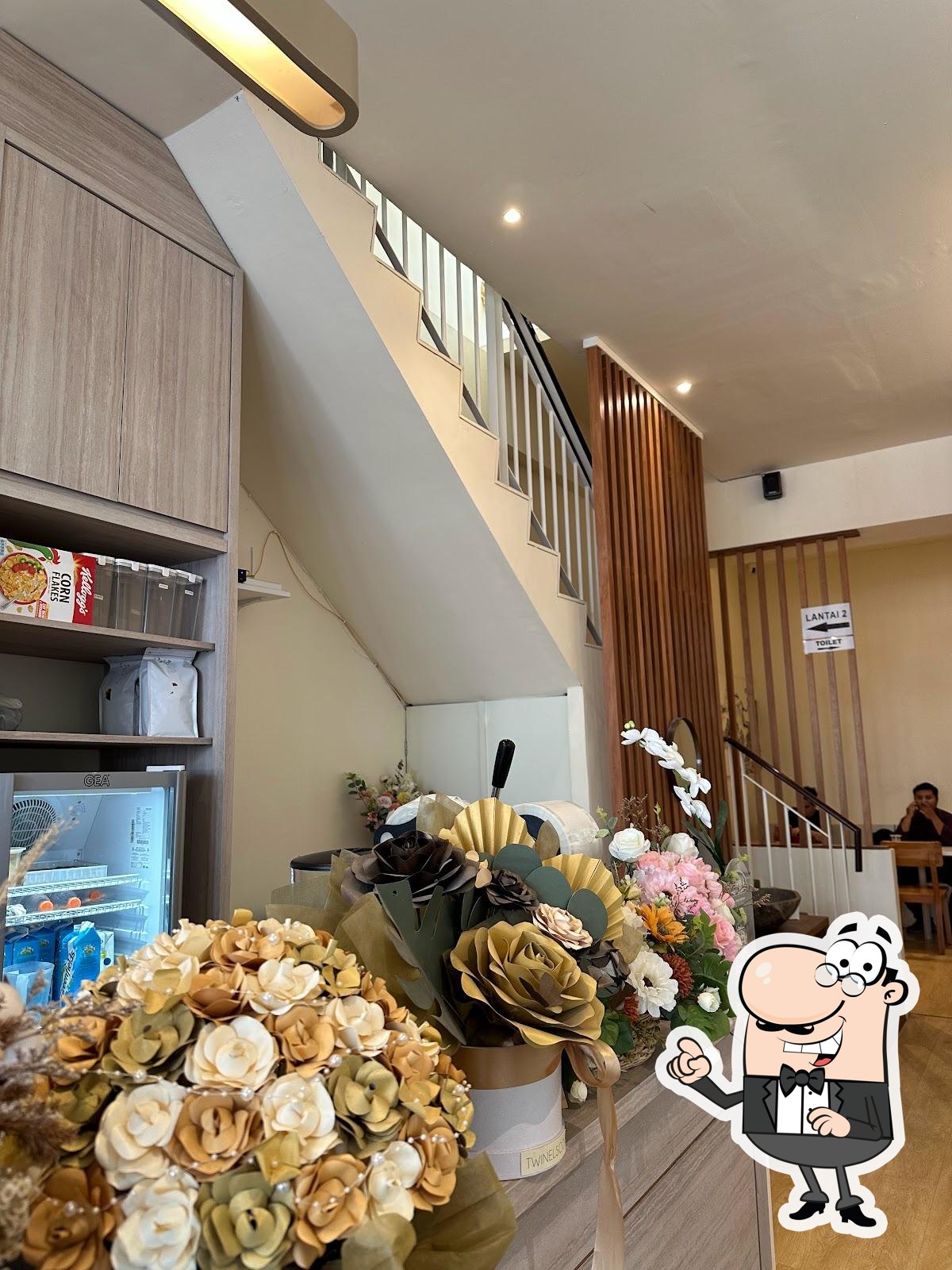 Ryuu Coffee Shop, Surabaya - Restaurant reviews