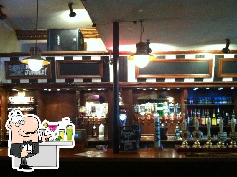 Ship, 47 High St in Croydon - Restaurant menu and reviews