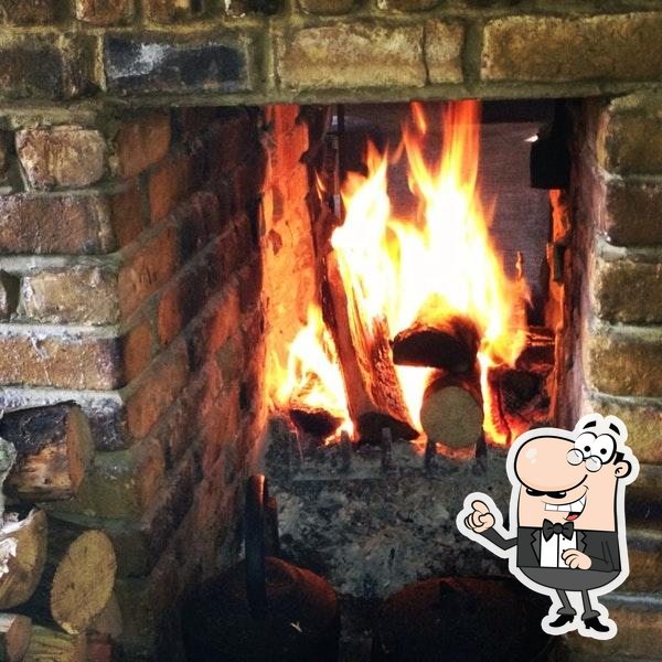 The Grumpy Mole, Tadworth - Restaurant menu, prices and reviews