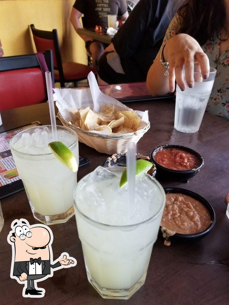 Los Amigos Bar & Grill in Burbank - Restaurant menu and reviews