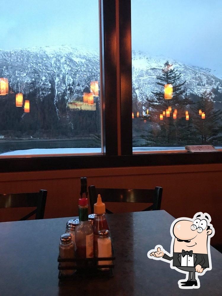 The Island Pub, Juneau - Restaurant menu, prices and reviews