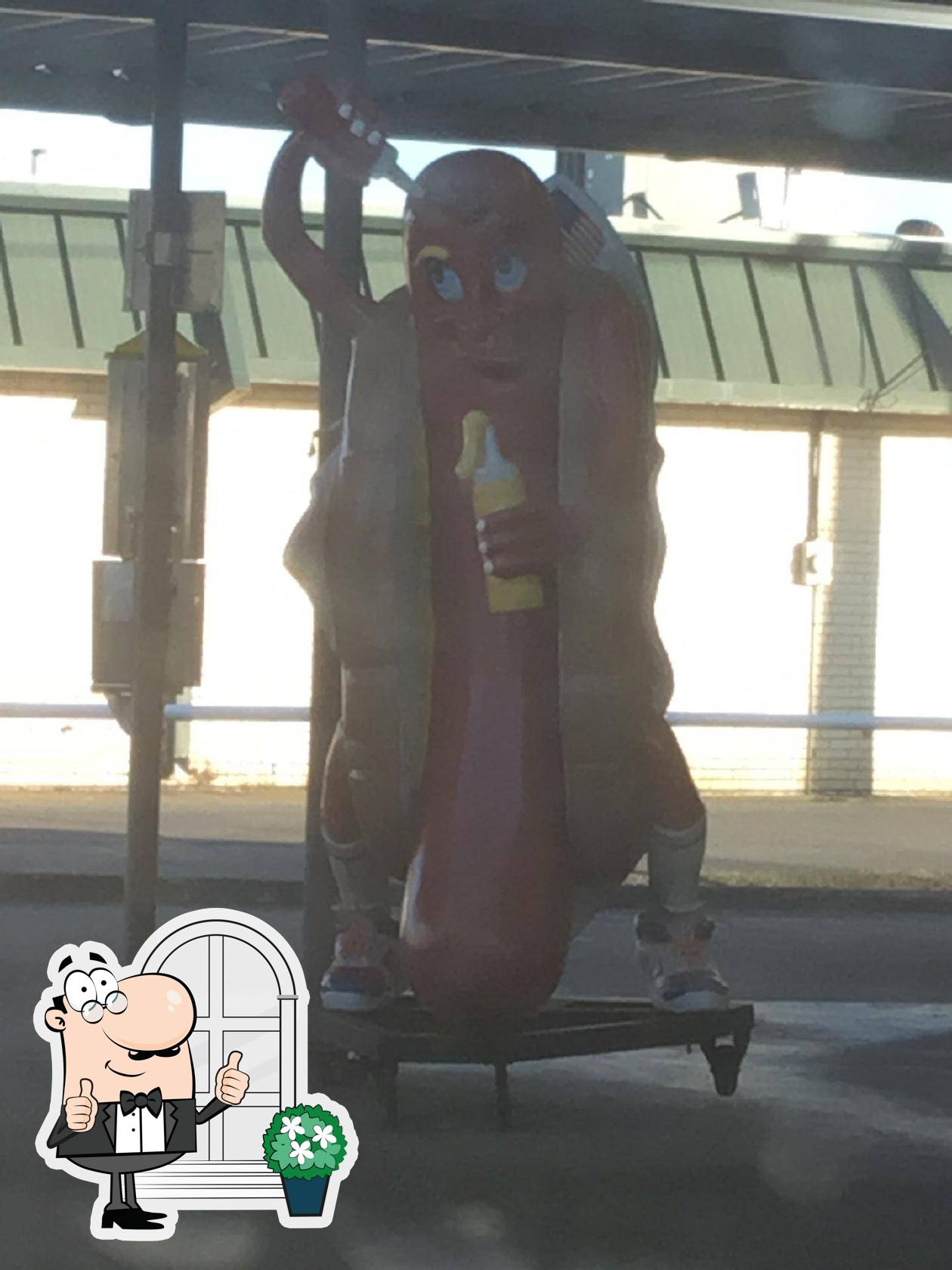 Cruizzers, 409 Highway 71 N in Mena