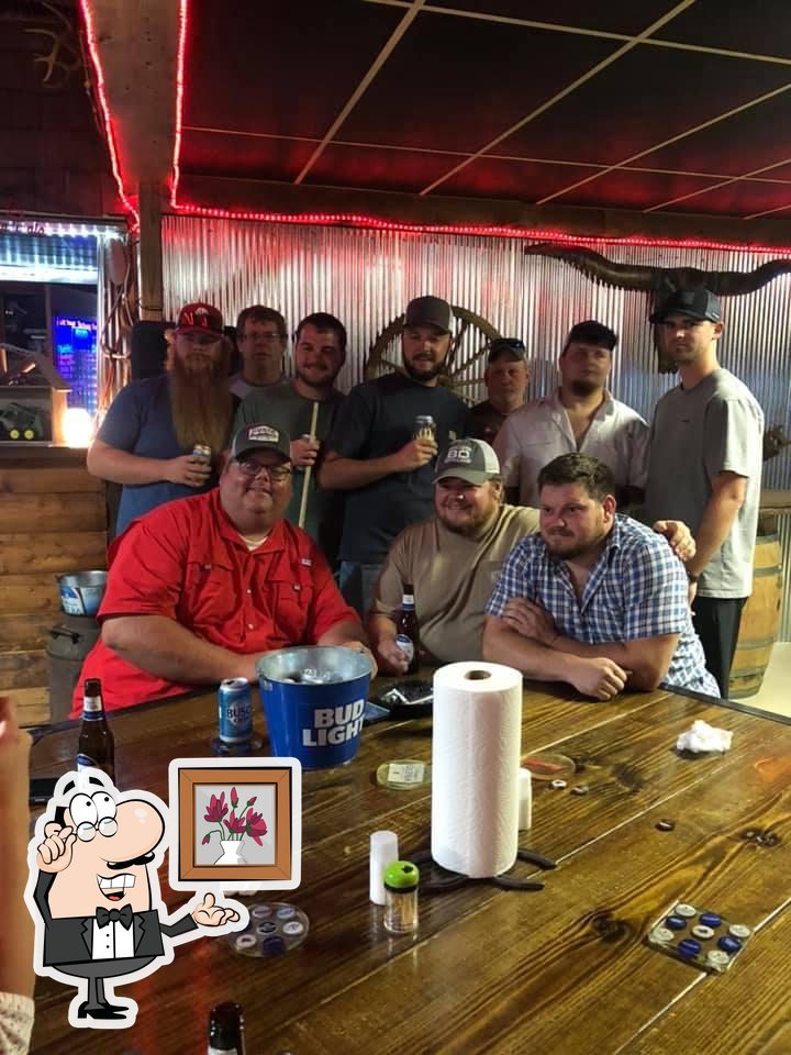 The hay barn bar and grill in Bell City - Restaurant reviews