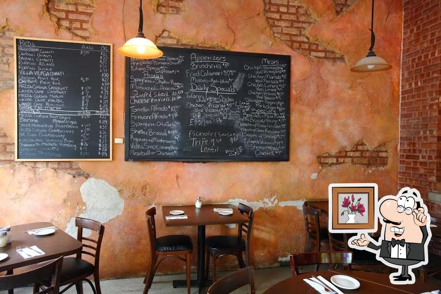 Tufano's Vernon Park Tap in Chicago - Restaurant menu and reviews