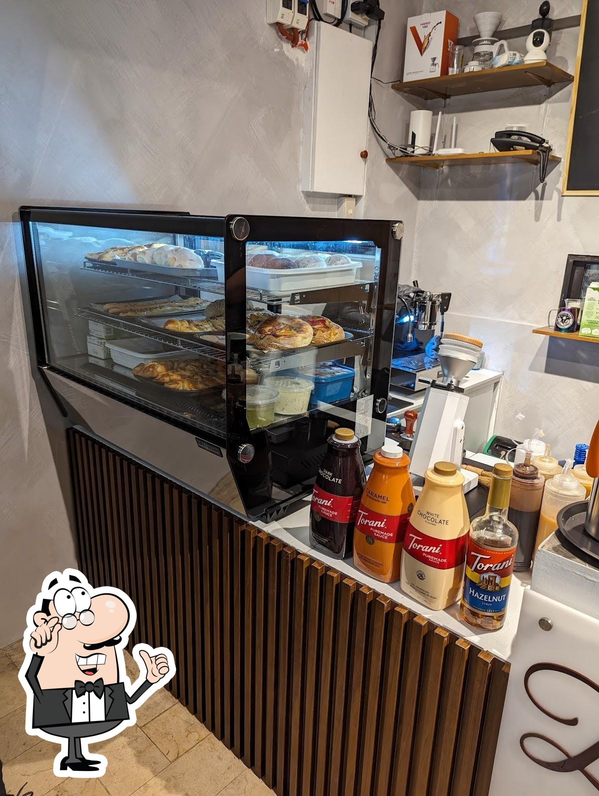 La Cafe Sampaloc, Manila, España - Restaurant menu, prices and reviews