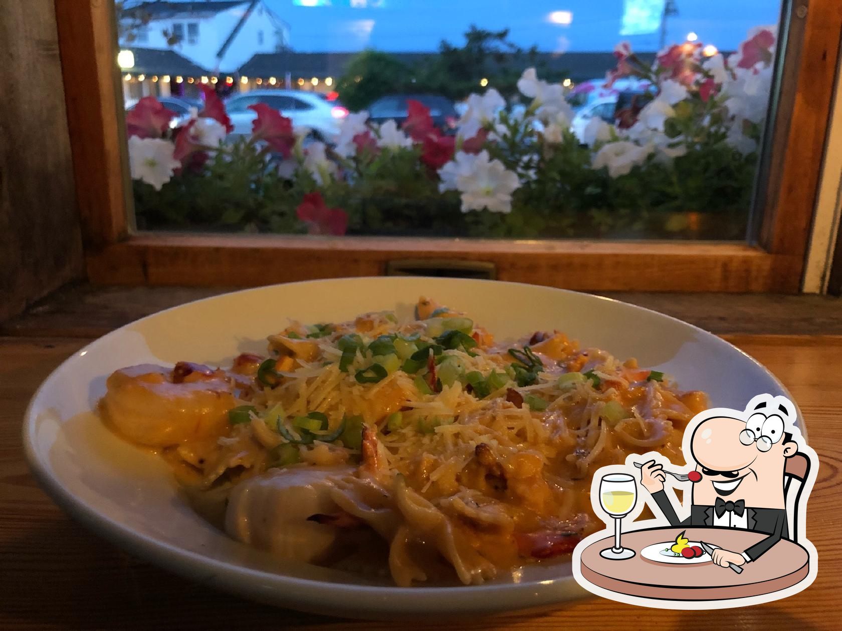 The Point Bar & Grill in Montauk - Restaurant menu and reviews