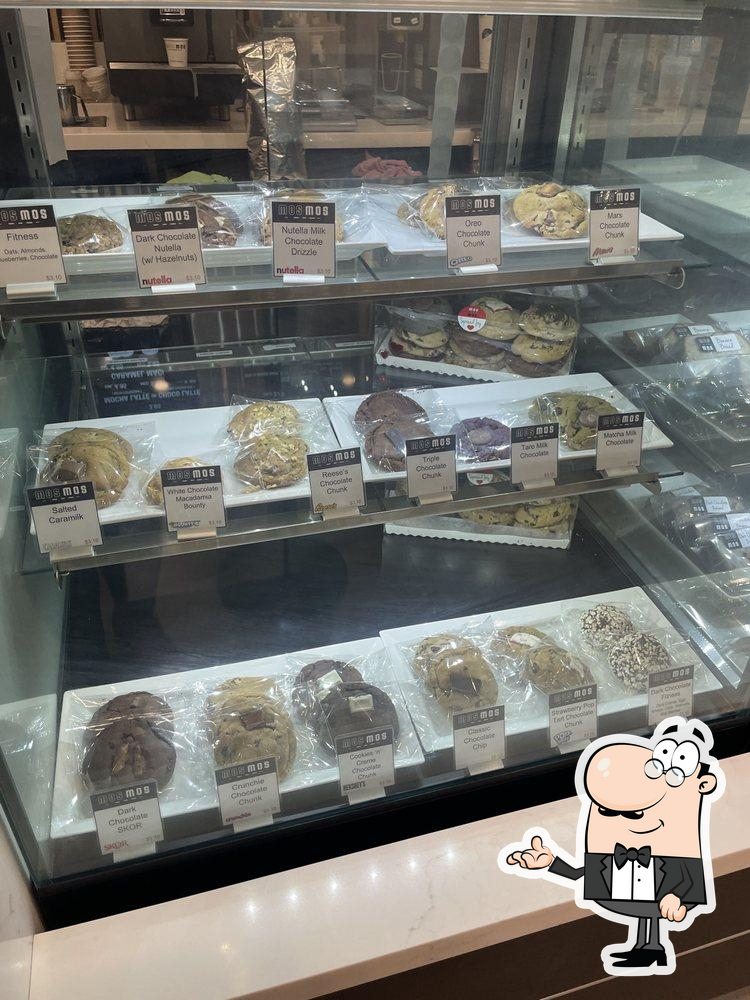 Mos Mos Coffee & Cookie Shop, Toronto - Restaurant menu, prices and reviews