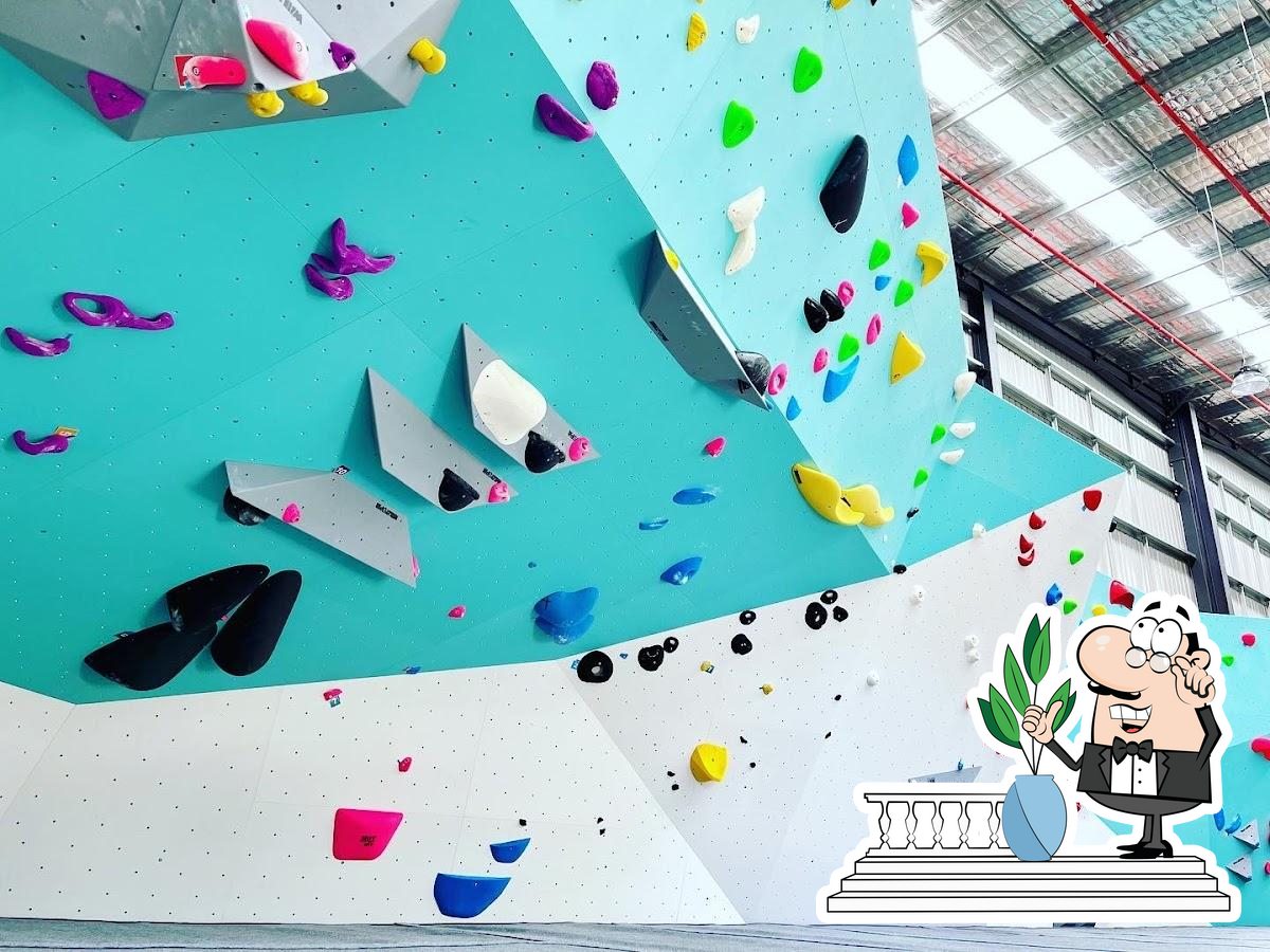 Beta One Bouldering Gym in South Granville - Restaurant reviews