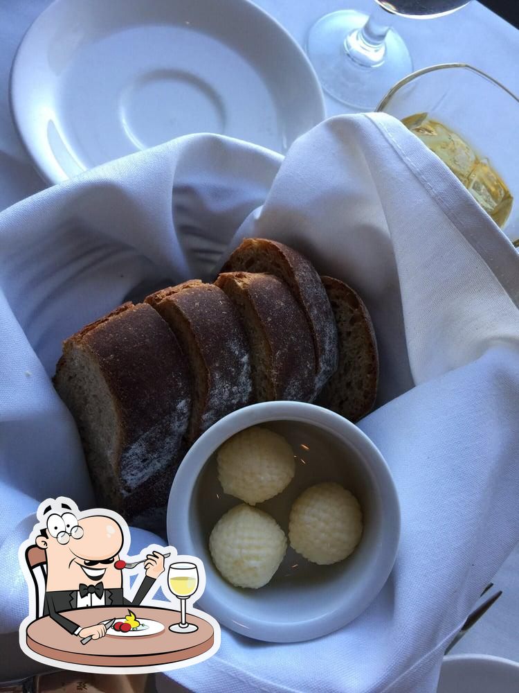 La Ronde Revolving Restaurant in Edmonton - Restaurant reviews