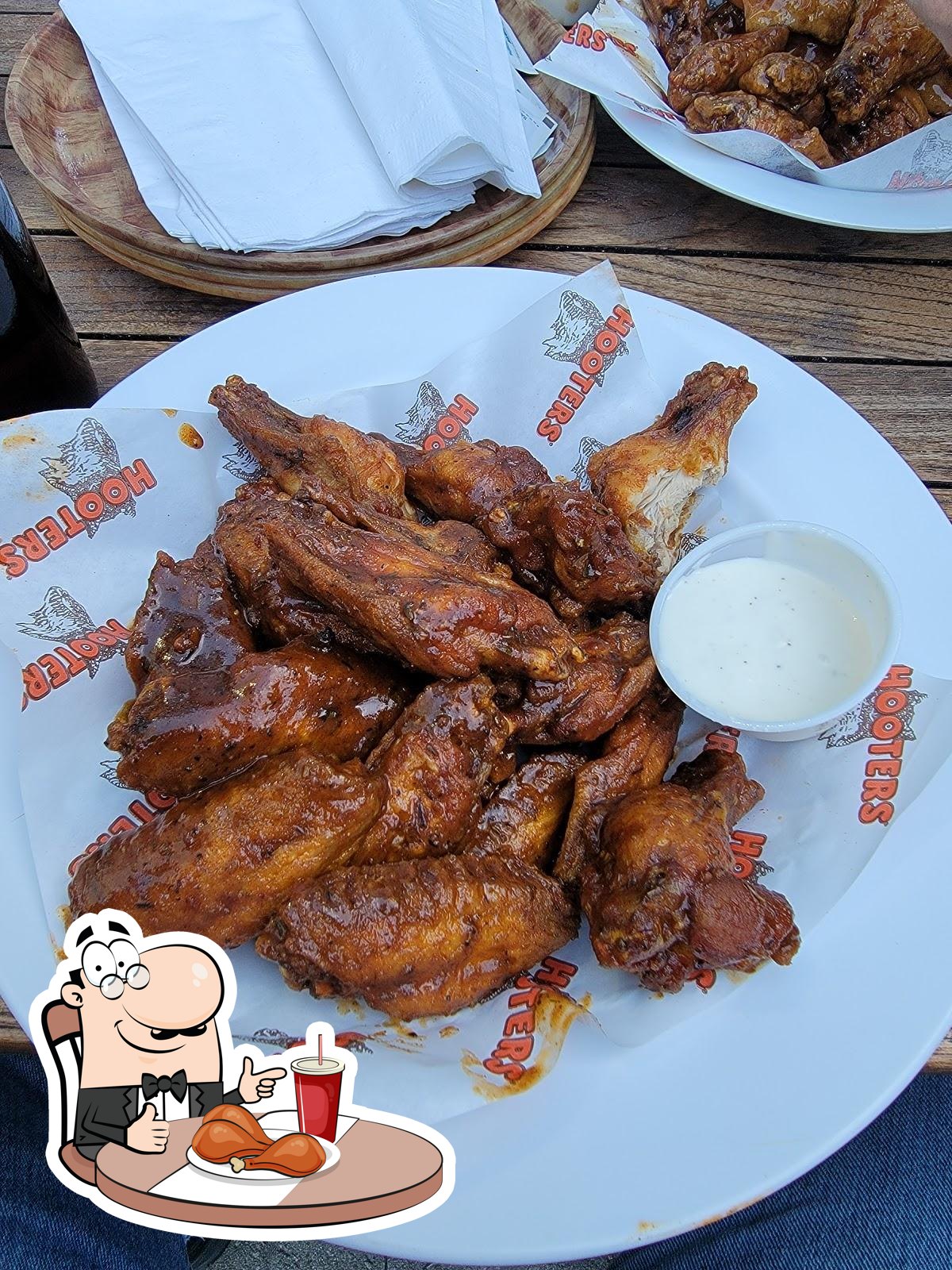 Hooters Downtown Toronto, 280 Adelaide St W in Toronto - Restaurant ...