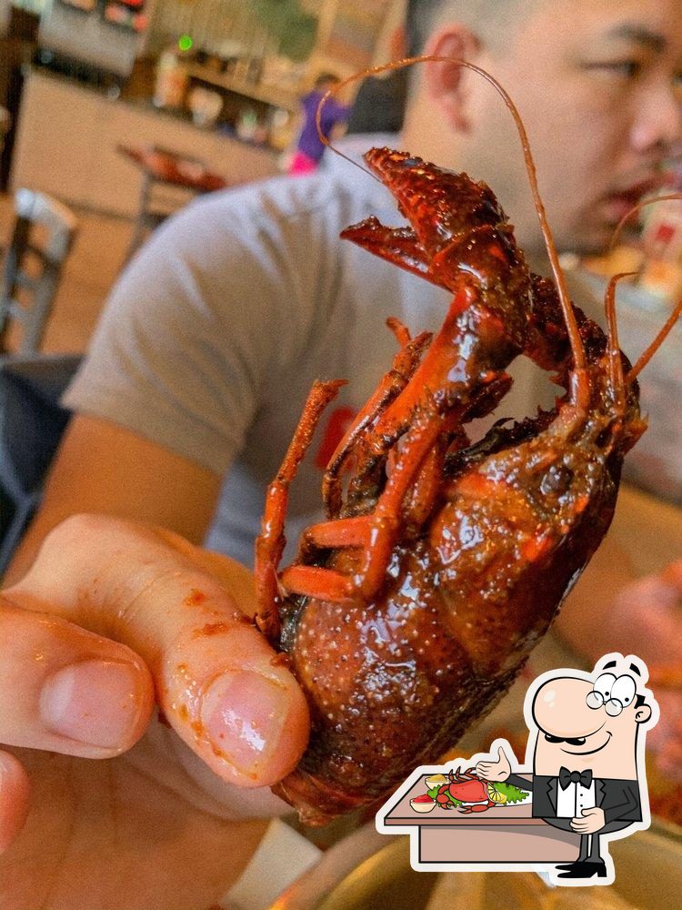 Happy Crawfish in Baytown - Restaurant menu and reviews