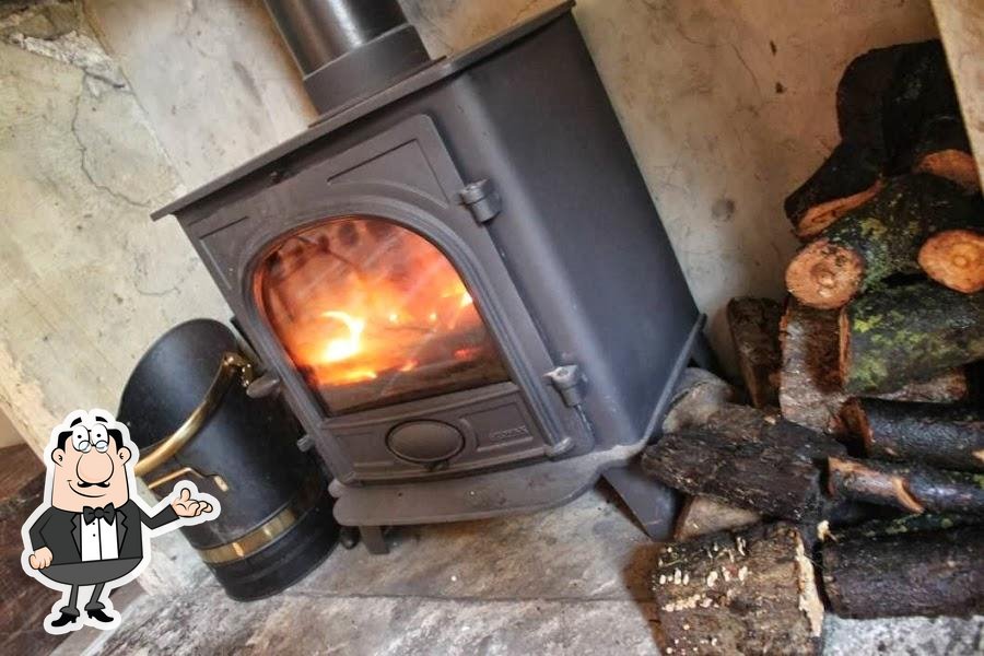 The Booth Wood Inn in Halifax - Restaurant menu and reviews
