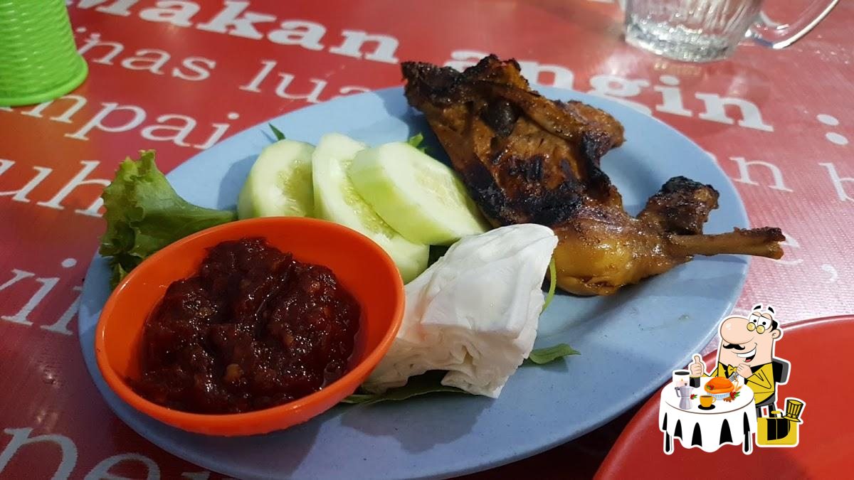 Pondok Ayam Bakar Mas Momon restaurant, Pekanbaru, FC7F+HHQ ...