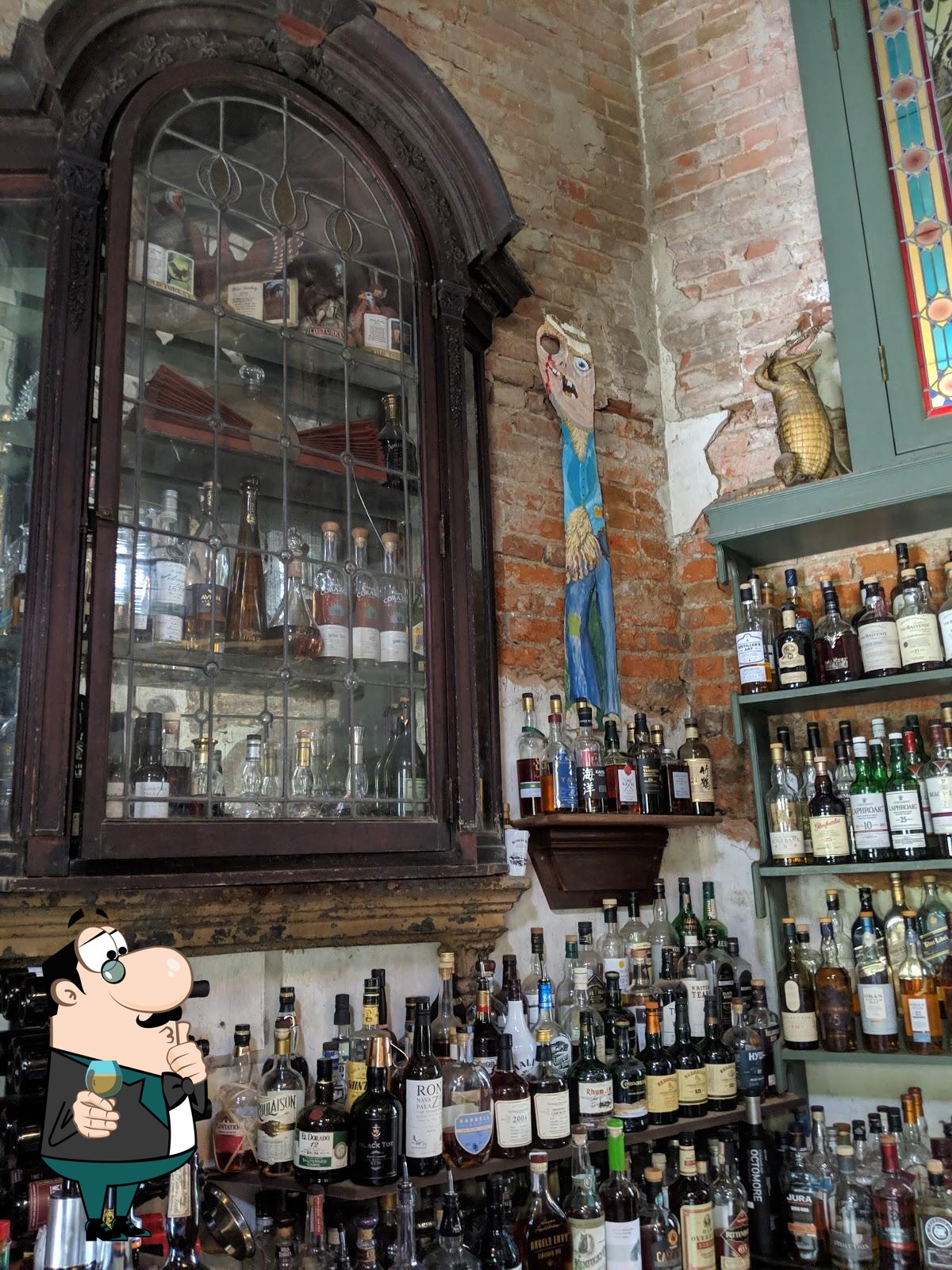 The Turtle Bar, 40136 River Rd in USA - Restaurant reviews