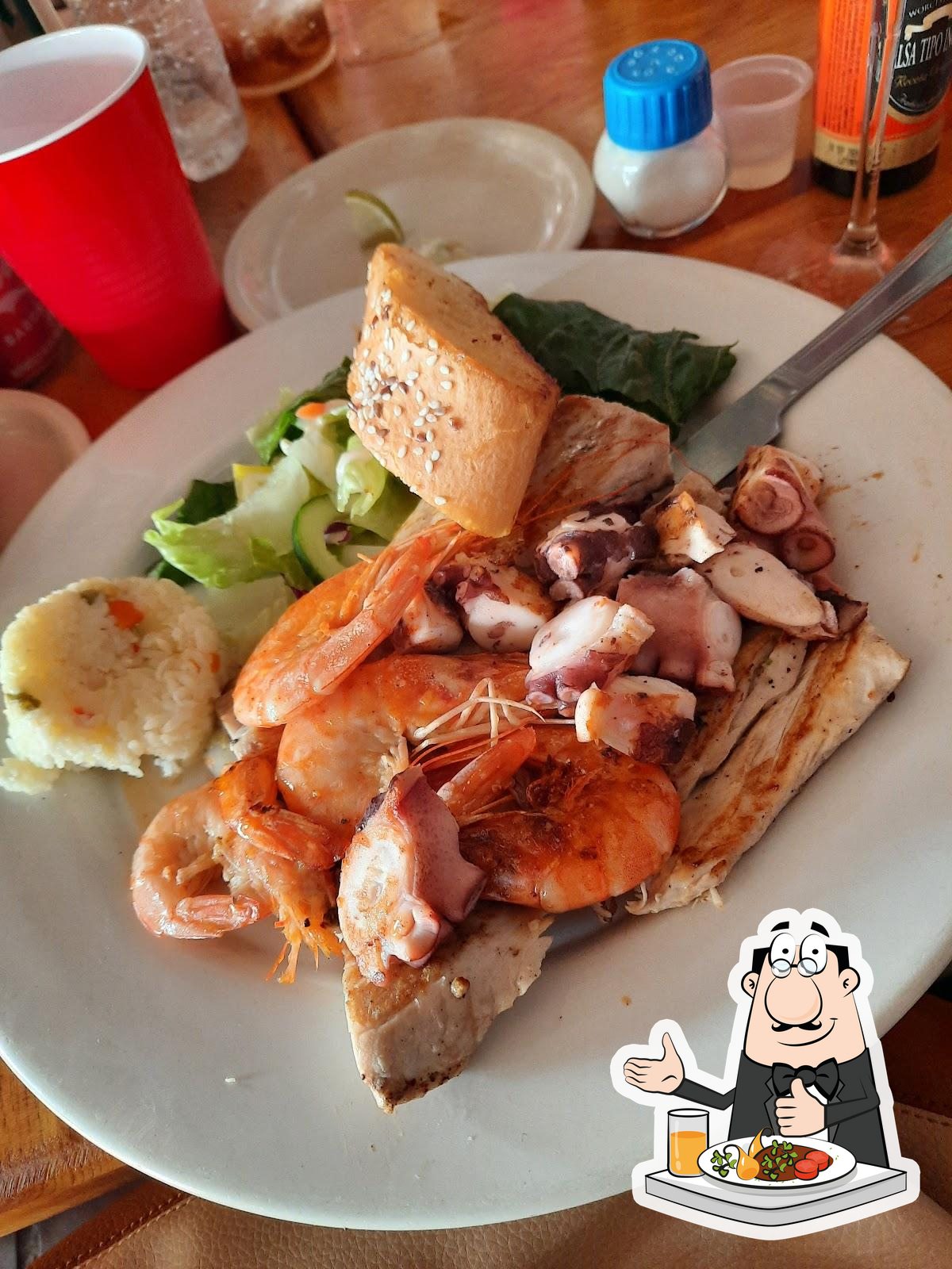 El Coleguita Mariscos Marina Vallarta restaurant, Puerto Vallarta ...