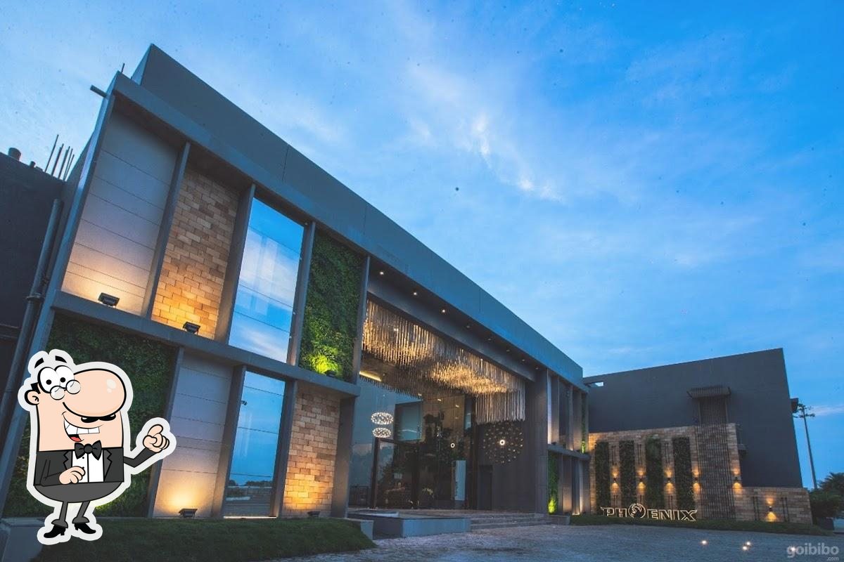 Phoenix Resort Best Destination Wedding Venue, Top Banquet Hall ...