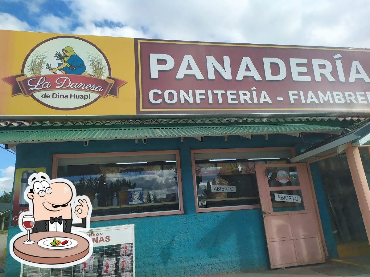 Rotisería Y Panadería La Danesa, Dina Huapi - Restaurant reviews