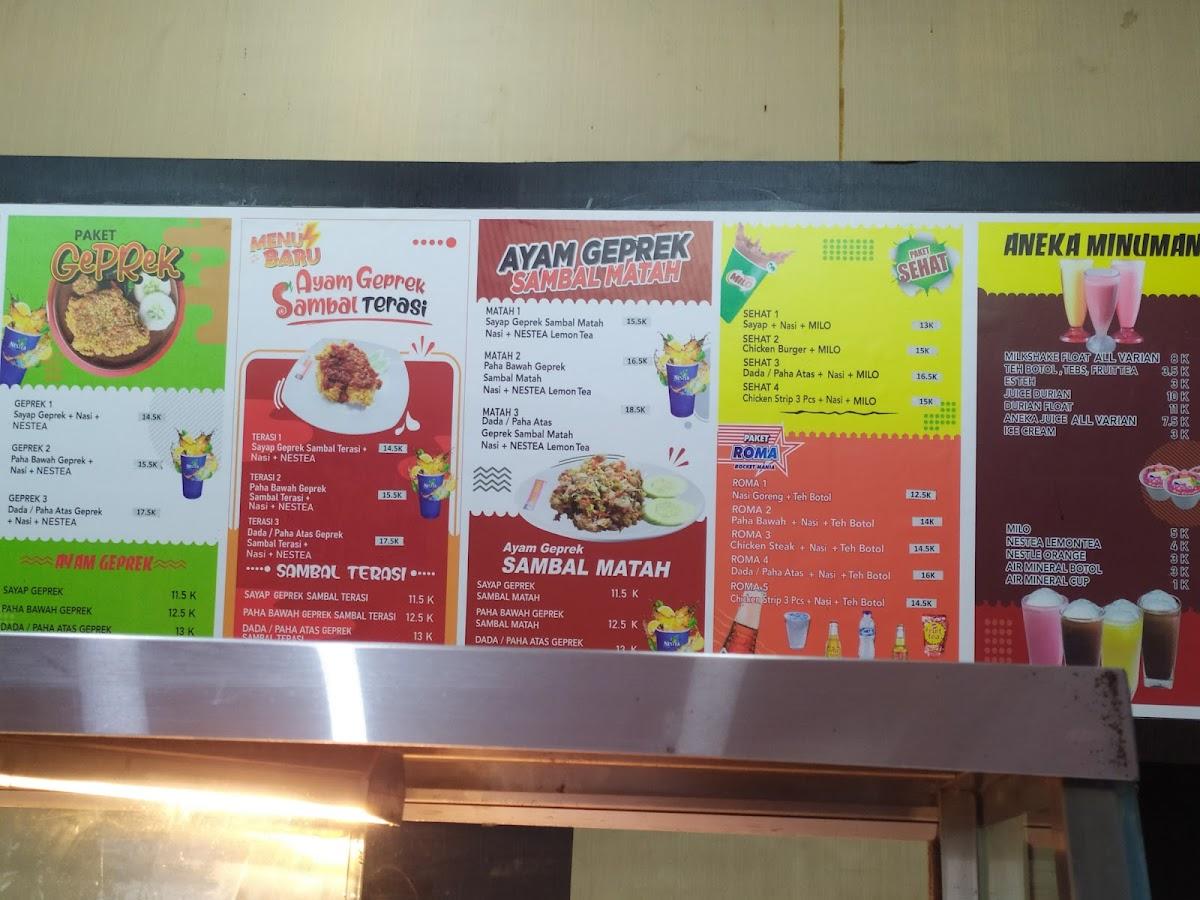 Menu at ROCKET CHICKEN SANDEN restaurant, Bantul