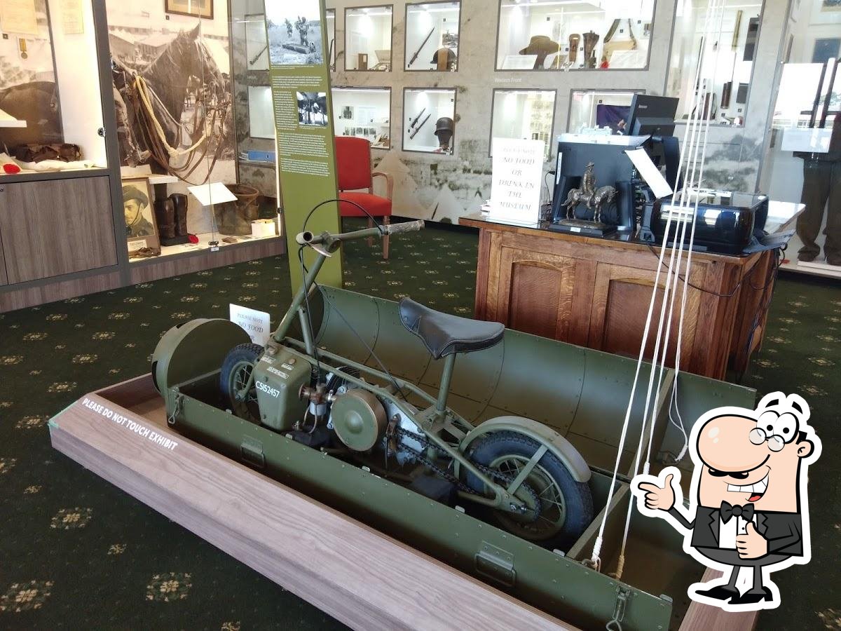 The Dugout Cafe, Gallipoli Building in Narrabeen - Restaurant reviews
