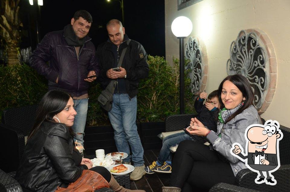 Opera Caffe pub et bar, Trentola-ducenta - Critiques de restaurant