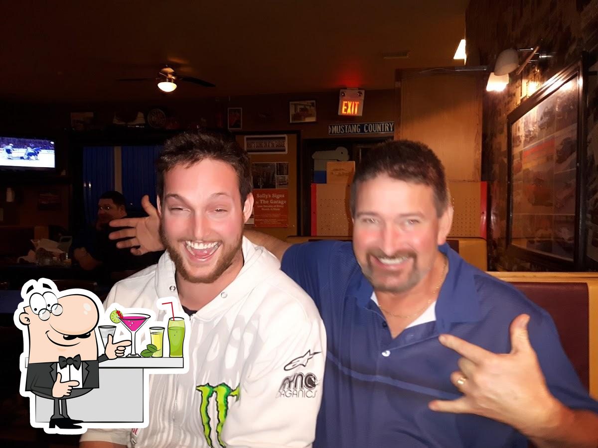 The Garage in Merlin - Restaurant menu and reviews