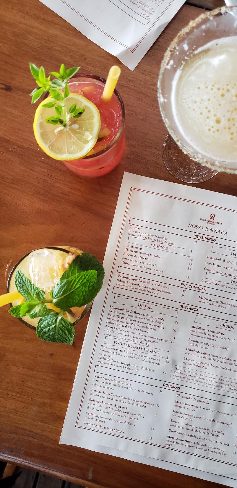 Menu em Aprazível restaurante, Rio de Janeiro