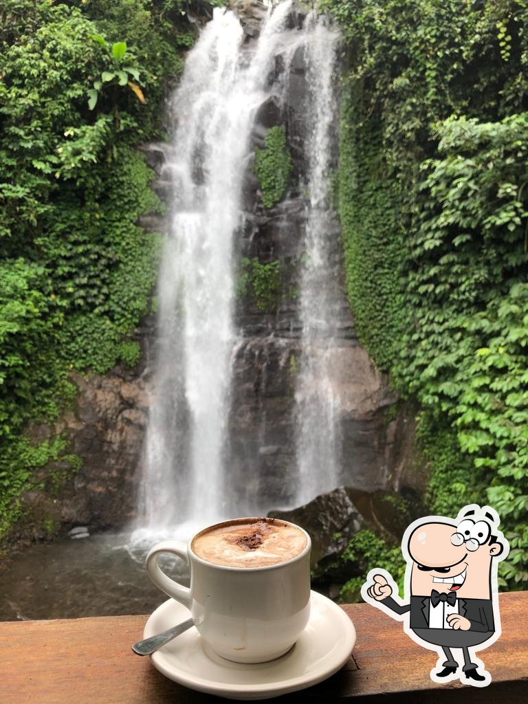 GOLDEN VALLEY ECO CAFE(eco friendly water fall coffee shop), Munduk ...