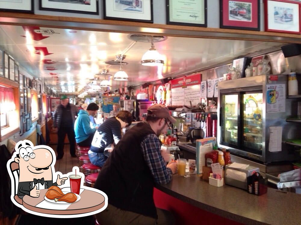 Red Arrow Diner, 61 Lowell St in Manchester - Restaurant menu and reviews