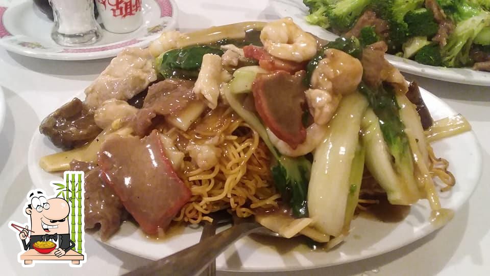 Golden Pearl Restaurant in North Vancouver - Restaurant menu and reviews
