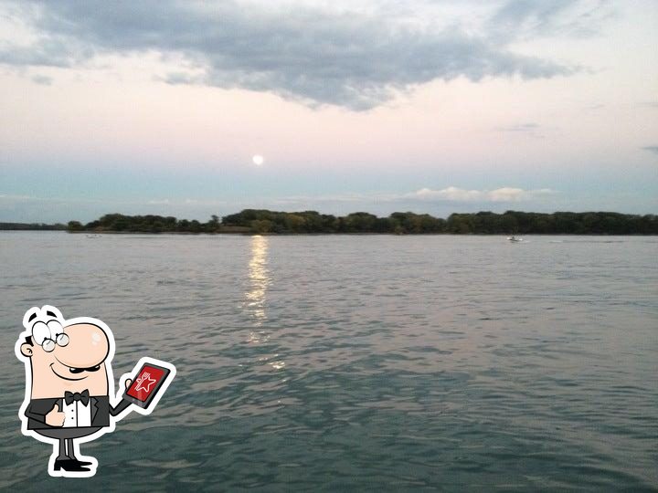 Seaway Boat Club in Wyandotte