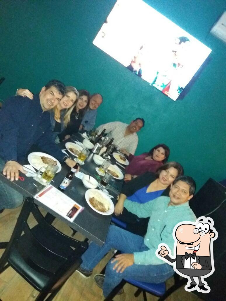 Wingman Monterrey Cumbres pub & bar, Monterrey, Calle Alejandro de ...