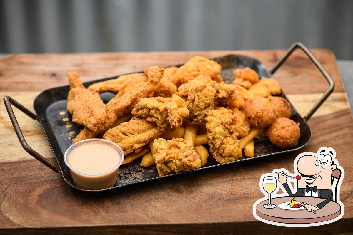Off The Hook in Gonzales - Restaurant menu and reviews