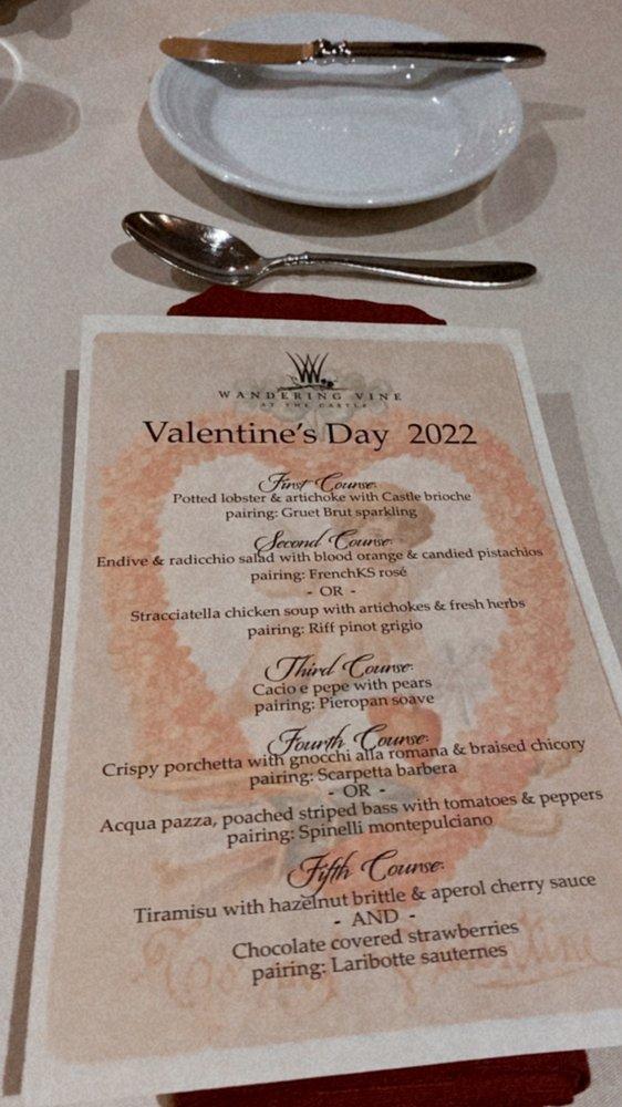 Menu at Wandering Vine at the Castle pub & bar, Shawnee