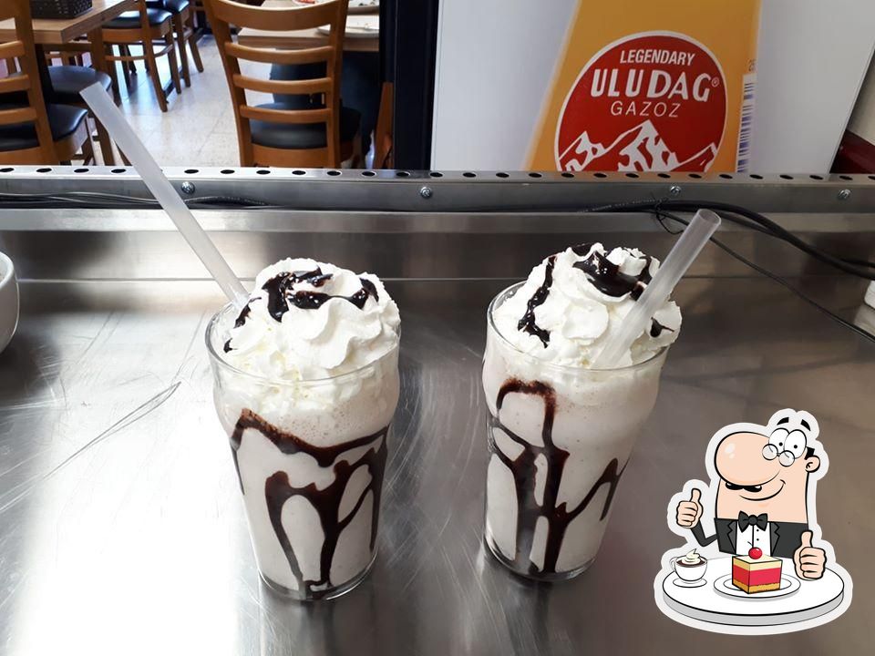Eat Well Cafe in Camberley - Restaurant menu and reviews