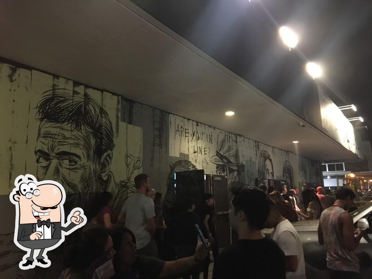 The Republik in Honolulu - Restaurant reviews