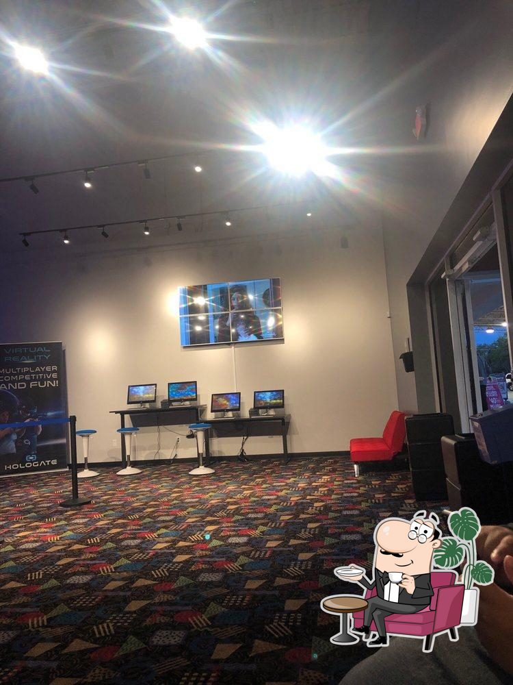 Pub y bar Laser Ops Xtreme Fun Center, Tampa - Carta del restaurante y ...