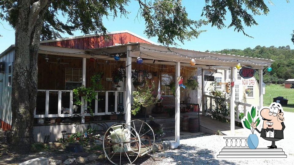 Old County Seat Store & Cafe in Smithville - Restaurant reviews