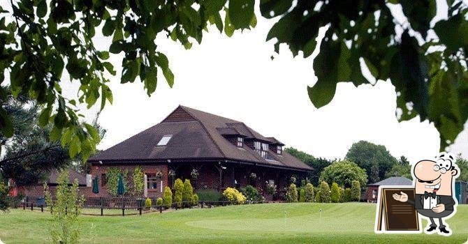 Thorney Park Golf Club - The Bar & The Kitchen in Iver - Restaurant reviews