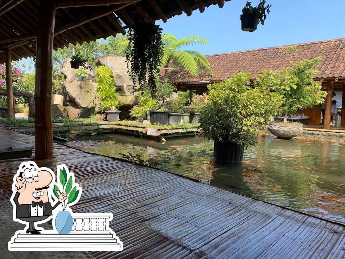 Warung Pring Pethuk restaurant, Batu - Restaurant menu and reviews