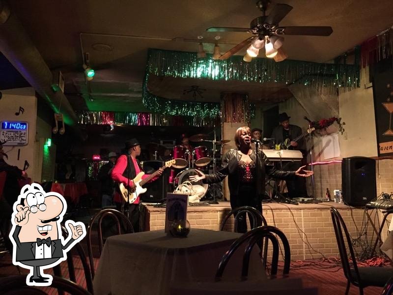 Raven Lounge & Restaurant in Detroit - Restaurant menu and reviews
