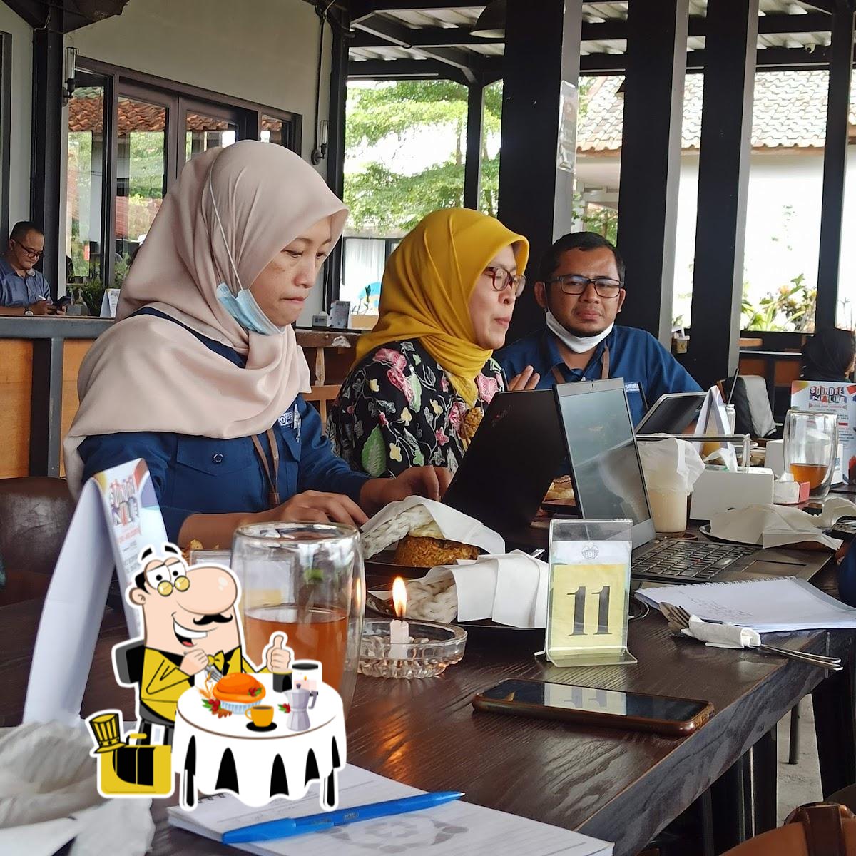 Teras Sentani, Soreang, Kampung Babakan Peuteuy - Restaurant reviews