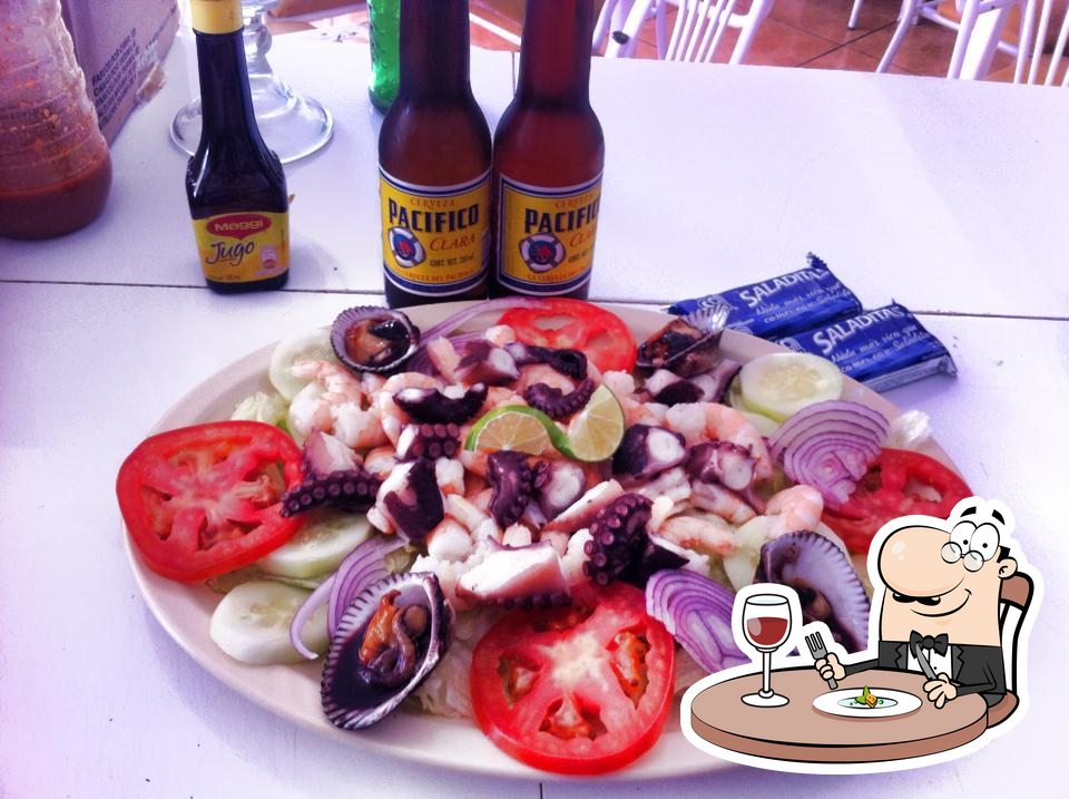 Mariscos El Cuñado restaurant, Guadalajara, Calle Mesa del Nte 428A ...