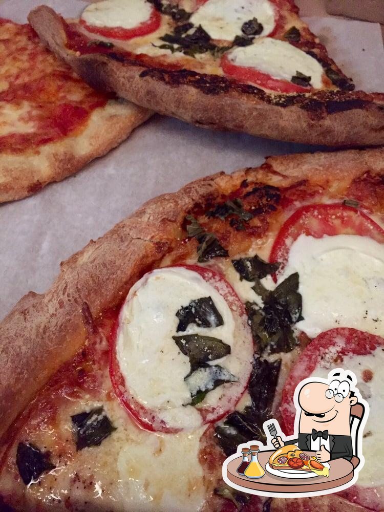 Original Anna's Pizza, 150 NE Dixie Hwy in Stuart - Restaurant reviews